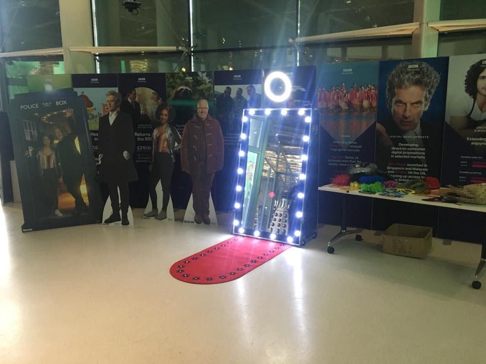 Photobooths | Photo Booth And Magic Mirror Market. - Photobooths
